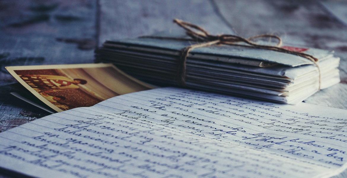 Slik tar du vare på gamle bilder og dokumenter | Slekt og Data